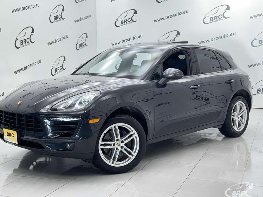 Grey Porsche Macan 2017 in Vilnius, with an engine capacity of 1.98 L and mileage of 167 thousand km for 23900 €, photo 1 on AUTOMOTO.COM.LV
