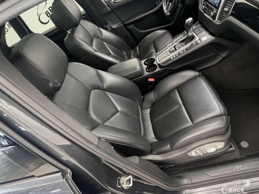 Grey Porsche Macan 2017 in Vilnius, with an engine capacity of 1.98 L and mileage of 167 thousand km for 23900 €, photo 7 on AUTOMOTO.COM.LV