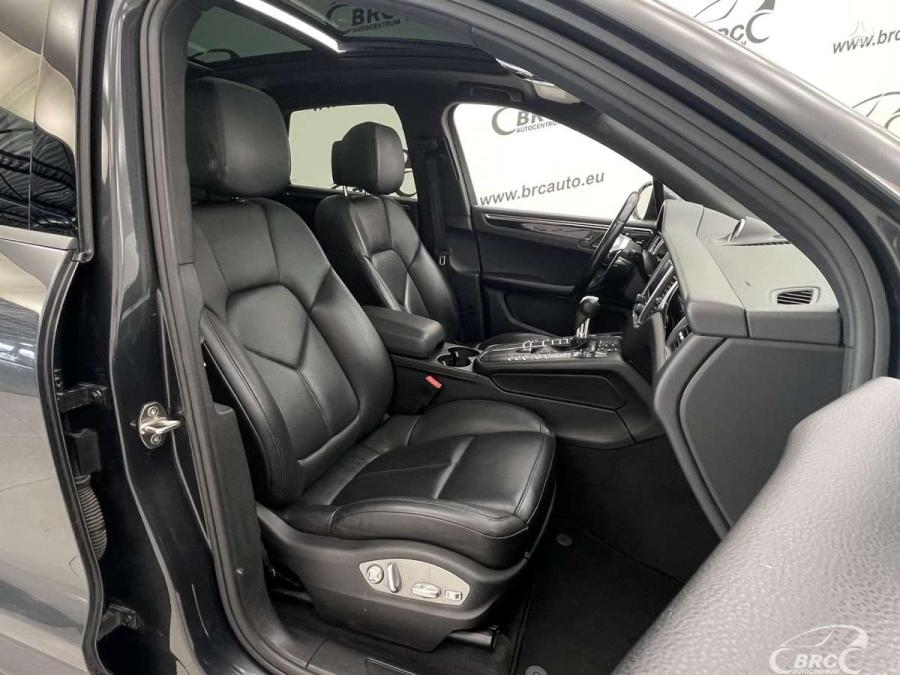 Grey Porsche Macan 2017 in Vilnius, with an engine capacity of 1.98 L and mileage of 167 thousand km for 23900 €, photo 9 on AUTOMOTO.COM.LV