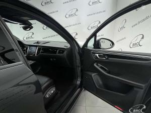 Grey Porsche Macan 2017 in Vilnius, with an engine capacity of 1.98 L and mileage of 167 thousand km for 23900 €, photo 10 on AUTOMOTO.COM.LV
