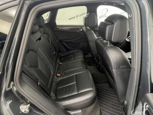 Grey Porsche Macan 2017 in Vilnius, with an engine capacity of 1.98 L and mileage of 167 thousand km for 23900 €, photo 13 on AUTOMOTO.COM.LV