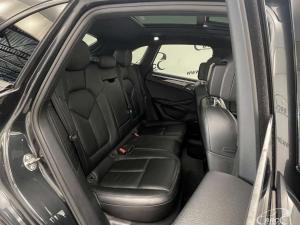 Grey Porsche Macan 2017 in Vilnius, with an engine capacity of 1.98 L and mileage of 167 thousand km for 23900 €, photo 14 on AUTOMOTO.COM.LV