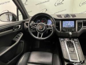 Grey Porsche Macan 2017 in Vilnius, with an engine capacity of 1.98 L and mileage of 167 thousand km for 23900 €, photo 17 on AUTOMOTO.COM.LV