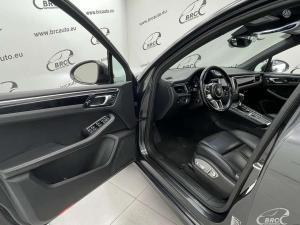 Grey Porsche Macan 2017 in Vilnius, with an engine capacity of 1.98 L and mileage of 167 thousand km for 23900 €, photo 22 on AUTOMOTO.COM.LV