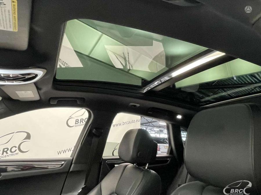 Grey Porsche Macan 2017 in Vilnius, with an engine capacity of 1.98 L and mileage of 167 thousand km for 23900 €, photo 28 on AUTOMOTO.COM.LV