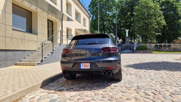 Pelēks Porsche Macan 2017 Alīta, ar dzinēja tilpumu 3.00 L un nobraukumu 192 tūkst. km par 20000 €, foto 8 vietnē AUTOMOTO.COM.LV