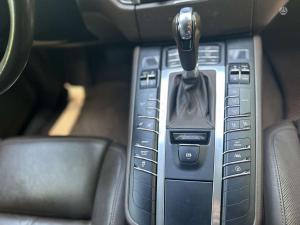 Pelēks Porsche Macan 2017 Alīta, ar dzinēja tilpumu 3.00 L un nobraukumu 192 tūkst. km par 20000 €, foto 20 vietnē AUTOMOTO.COM.LV