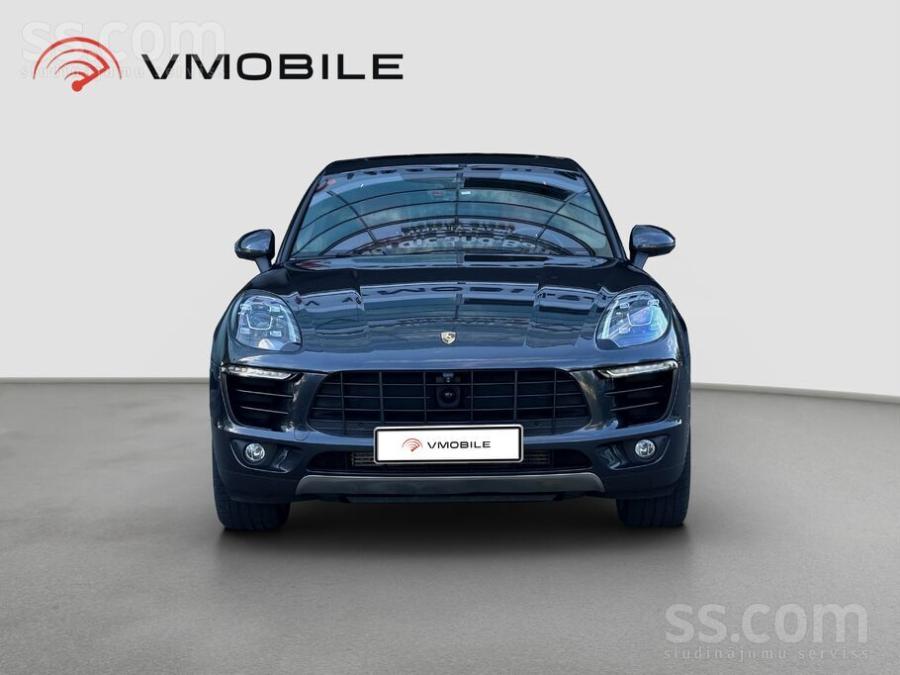 Grey Porsche Macan 2017 in Riga, with an engine capacity of 3.00 L and mileage of 196 thousand km for 26990 €, photo 4 on AUTOMOTO.COM.LV