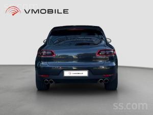Grey Porsche Macan 2017 in Riga, with an engine capacity of 3.00 L and mileage of 196 thousand km for 26990 €, photo 5 on AUTOMOTO.COM.LV
