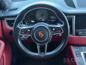 Grey Porsche Macan 2017 in Riga, with an engine capacity of 3.00 L and mileage of 196 thousand km for 26990 €, photo 9 on AUTOMOTO.COM.LV