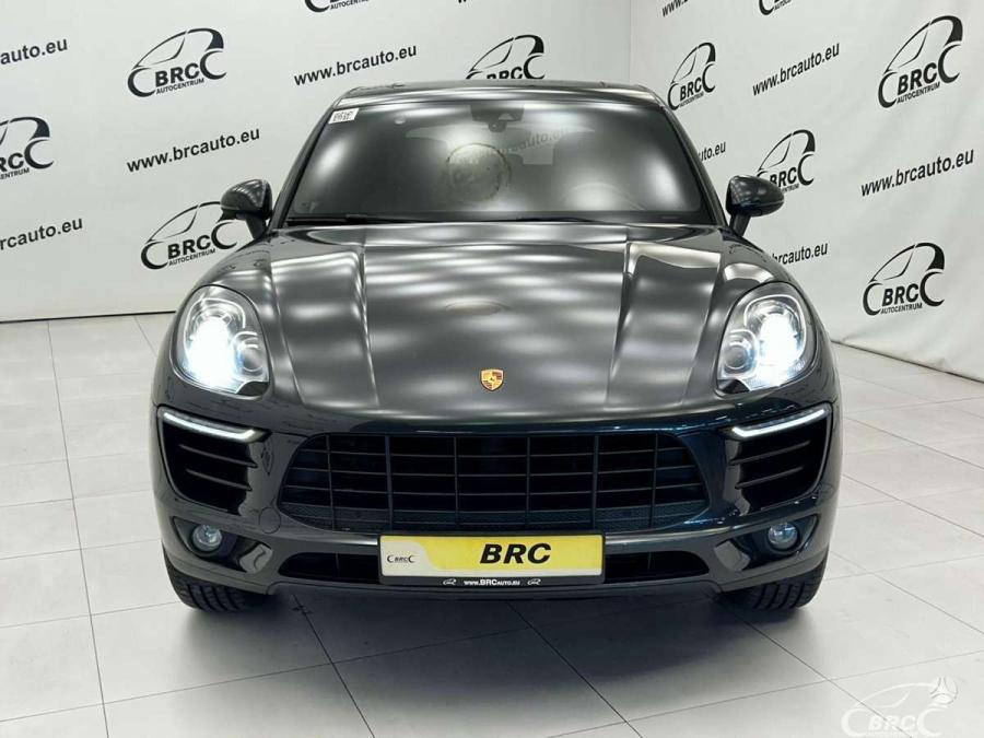 Grey Porsche Macan 2017 in Vilnius, with an engine capacity of 1.98 L and mileage of 174 thousand km for 22900 €, photo 27 on AUTOMOTO.COM.LV