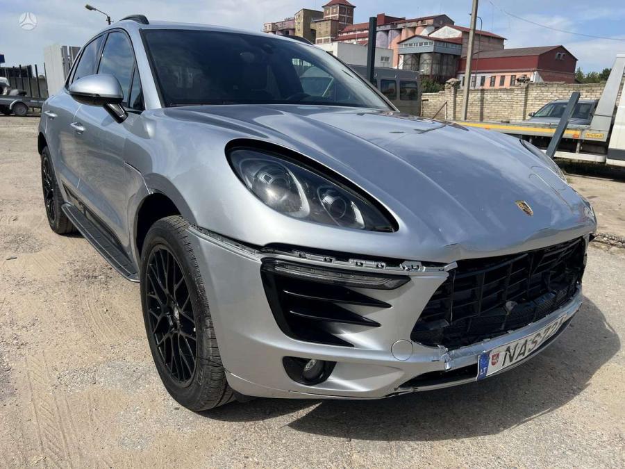 Pelēks Porsche Macan 2017 Kauņa, ar dzinēja tilpumu 3.00 L un nobraukumu 149 tūkst. km par 9900 €, foto 8 vietnē AUTOMOTO.COM.LV