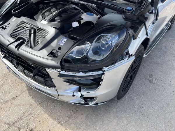 Pelēks Porsche Macan 2017 Kauņa, ar dzinēja tilpumu 3.00 L un nobraukumu 149 tūkst. km par 9900 €, foto 10 vietnē AUTOMOTO.COM.LV