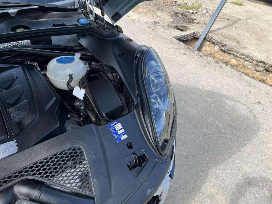 Pelēks Porsche Macan 2017 Kauņa, ar dzinēja tilpumu 3.00 L un nobraukumu 149 tūkst. km par 9900 €, foto 12 vietnē AUTOMOTO.COM.LV