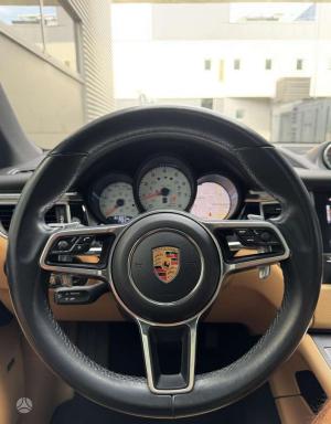 Grey Porsche Macan 2017 in Vilnius, with an engine capacity of 1.98 L and mileage of 141 thousand km for 22900 €, photo 16 on AUTOMOTO.COM.LV
