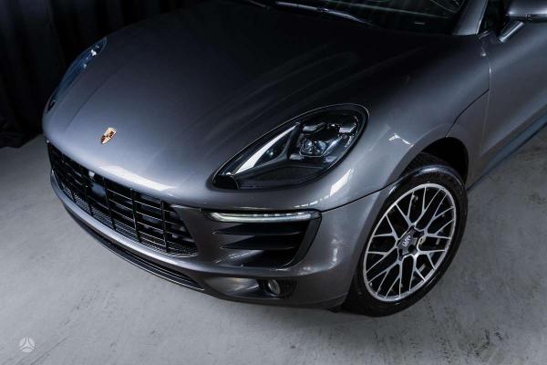 Pelēks Porsche Macan 2017 Viļņa, ar dzinēja tilpumu 3.00 L un nobraukumu 99 tūkst. km par 29000 €, foto 8 vietnē AUTOMOTO.COM.LV