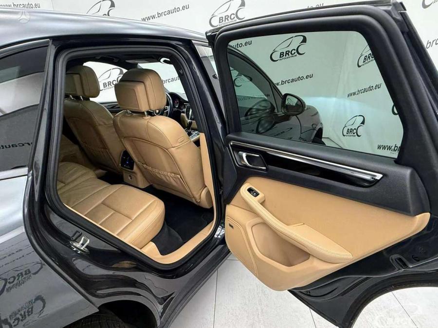 Pelēks Porsche Macan 2017 Viļņa, ar dzinēja tilpumu 3.00 L un nobraukumu 242 tūkst. km par 21000 €, foto 8 vietnē AUTOMOTO.COM.LV