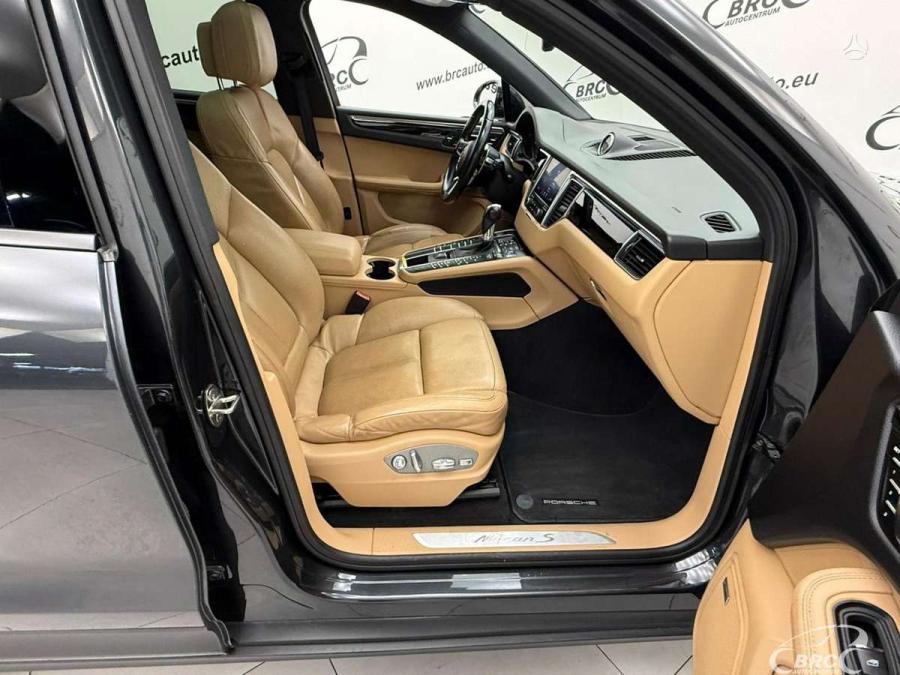 Pelēks Porsche Macan 2017 Viļņa, ar dzinēja tilpumu 3.00 L un nobraukumu 242 tūkst. km par 21000 €, foto 10 vietnē AUTOMOTO.COM.LV