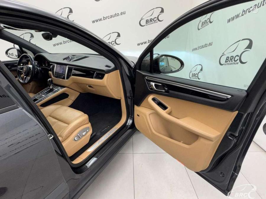 Pelēks Porsche Macan 2017 Viļņa, ar dzinēja tilpumu 3.00 L un nobraukumu 242 tūkst. km par 21000 €, foto 12 vietnē AUTOMOTO.COM.LV