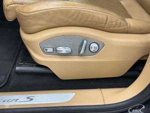 Pelēks Porsche Macan 2017 Viļņa, ar dzinēja tilpumu 3.00 L un nobraukumu 242 tūkst. km par 21000 €, foto 19 vietnē AUTOMOTO.COM.LV