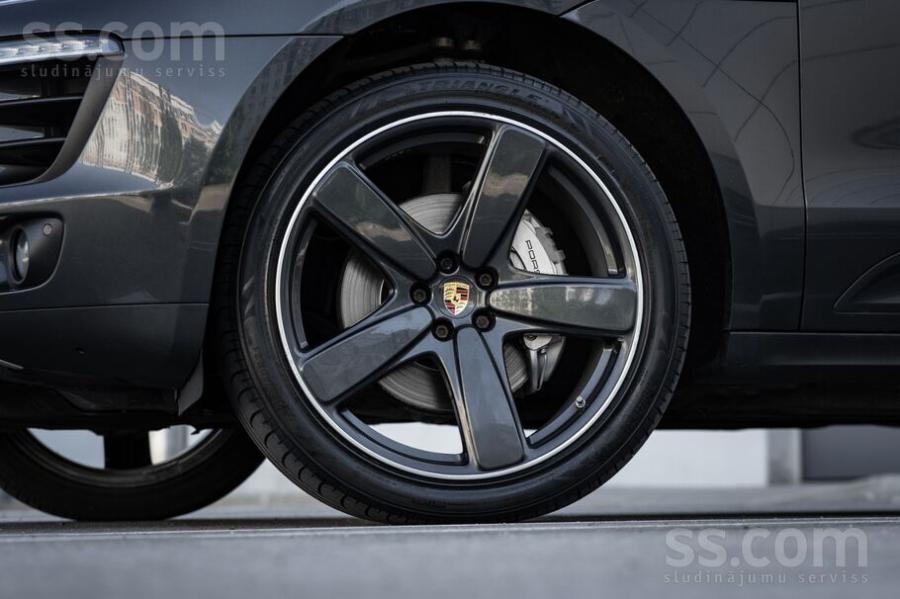 Pelēks Porsche Macan 2017 Rīga, ar dzinēja tilpumu 3.00 L un nobraukumu 198 tūkst. km par 27500 €, foto 11 vietnē AUTOMOTO.COM.LV