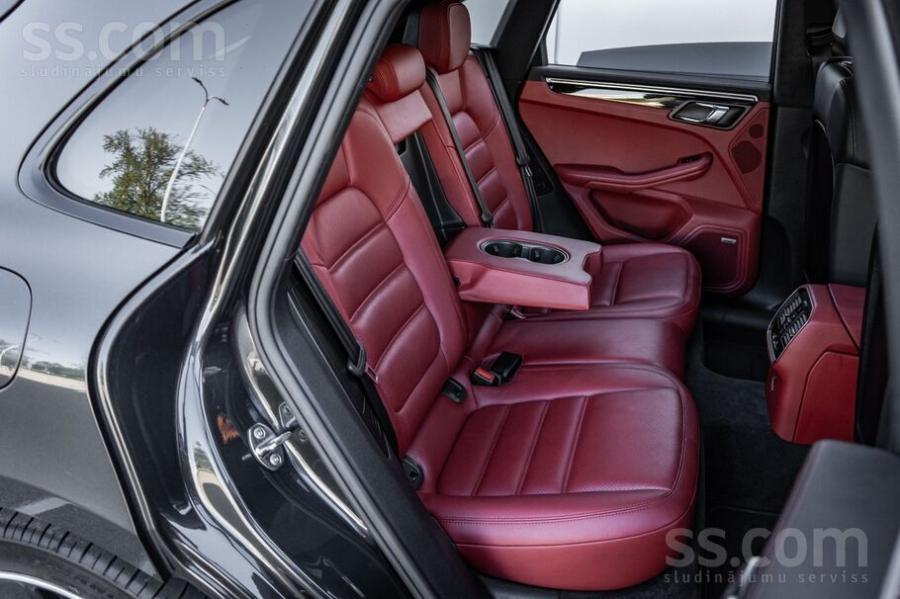 Pelēks Porsche Macan 2017 Rīga, ar dzinēja tilpumu 3.00 L un nobraukumu 198 tūkst. km par 27500 €, foto 17 vietnē AUTOMOTO.COM.LV