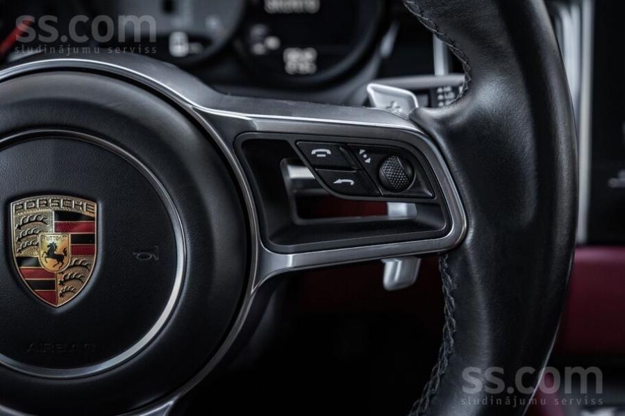 Pelēks Porsche Macan 2017 Rīga, ar dzinēja tilpumu 3.00 L un nobraukumu 198 tūkst. km par 27500 €, foto 24 vietnē AUTOMOTO.COM.LV