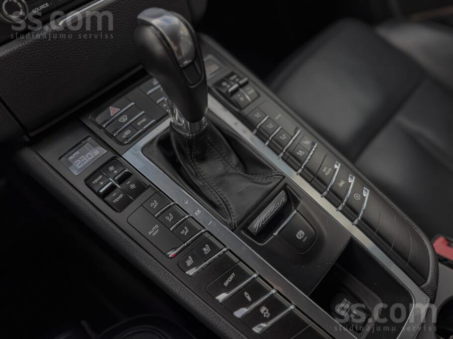 Pelēks Porsche Macan 2017 Jelgava, ar dzinēja tilpumu 3.00 L un nobraukumu 181 tūkst. km par 28900 €, foto 20 vietnē AUTOMOTO.COM.LV