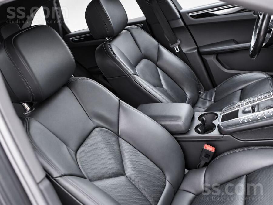 Pelēks Porsche Macan 2017 Rīga, ar dzinēja tilpumu 3.00 L un nobraukumu 286 tūkst. km par 19900 €, foto 24 vietnē AUTOMOTO.COM.LV