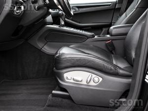 Pelēks Porsche Macan 2017 Rīga, ar dzinēja tilpumu 3.00 L un nobraukumu 286 tūkst. km par 19900 €, foto 27 vietnē AUTOMOTO.COM.LV