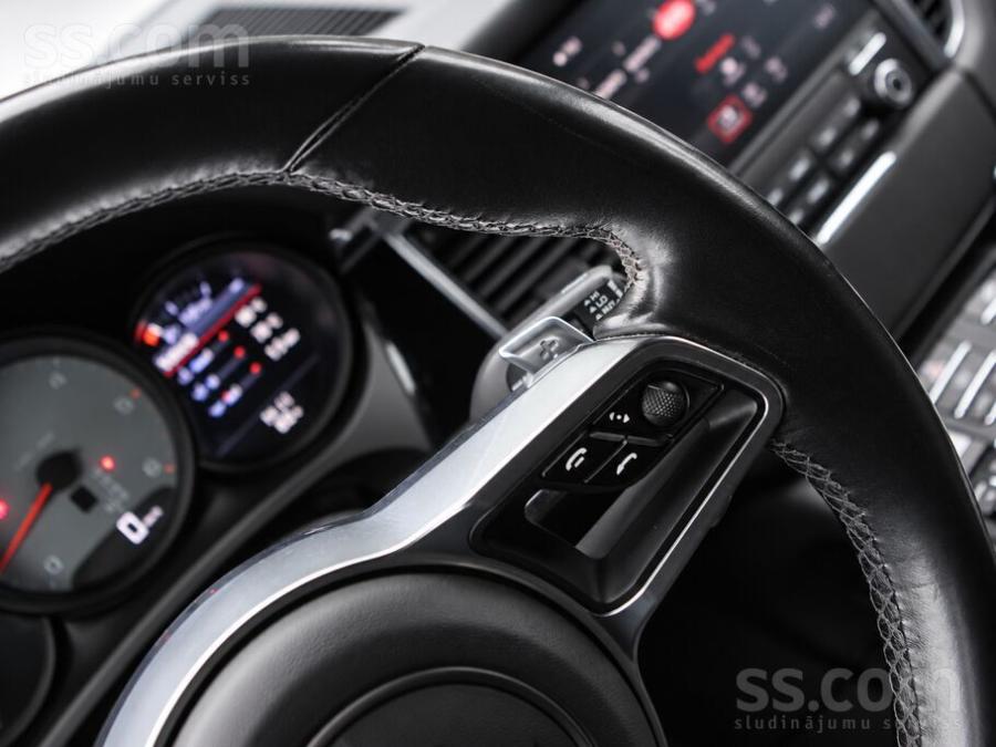 Pelēks Porsche Macan 2017 Rīga, ar dzinēja tilpumu 3.00 L un nobraukumu 286 tūkst. km par 19900 €, foto 32 vietnē AUTOMOTO.COM.LV