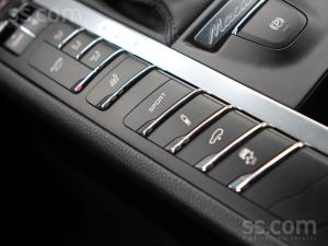 Pelēks Porsche Macan 2017 Rīga, ar dzinēja tilpumu 3.00 L un nobraukumu 286 tūkst. km par 19900 €, foto 34 vietnē AUTOMOTO.COM.LV