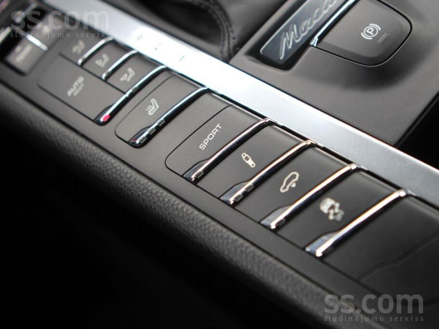 Pelēks Porsche Macan 2017 Rīga, ar dzinēja tilpumu 3.00 L un nobraukumu 286 tūkst. km par 19900 €, foto 34 vietnē AUTOMOTO.COM.LV