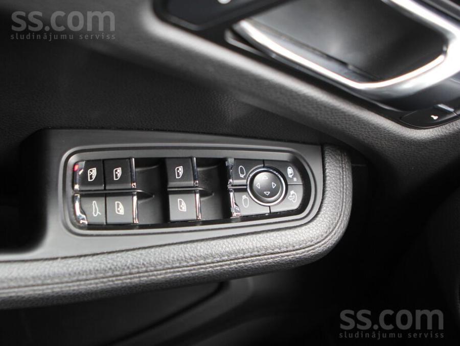 Pelēks Porsche Macan 2017 Rīga, ar dzinēja tilpumu 3.00 L un nobraukumu 286 tūkst. km par 19900 €, foto 38 vietnē AUTOMOTO.COM.LV