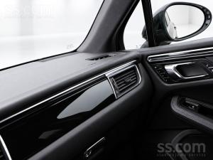 Pelēks Porsche Macan 2017 Rīga, ar dzinēja tilpumu 3.00 L un nobraukumu 286 tūkst. km par 19900 €, foto 37 vietnē AUTOMOTO.COM.LV
