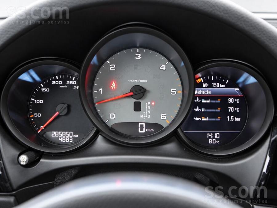 Pelēks Porsche Macan 2017 Rīga, ar dzinēja tilpumu 3.00 L un nobraukumu 286 tūkst. km par 19900 €, foto 44 vietnē AUTOMOTO.COM.LV