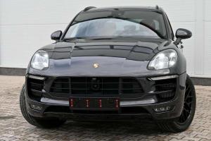 Grey Porsche Macan 2018 in Kretinga, with an engine capacity of 3.00 L and mileage of 71 thousand km for 31999 €, photo 2 on AUTOMOTO.COM.LV