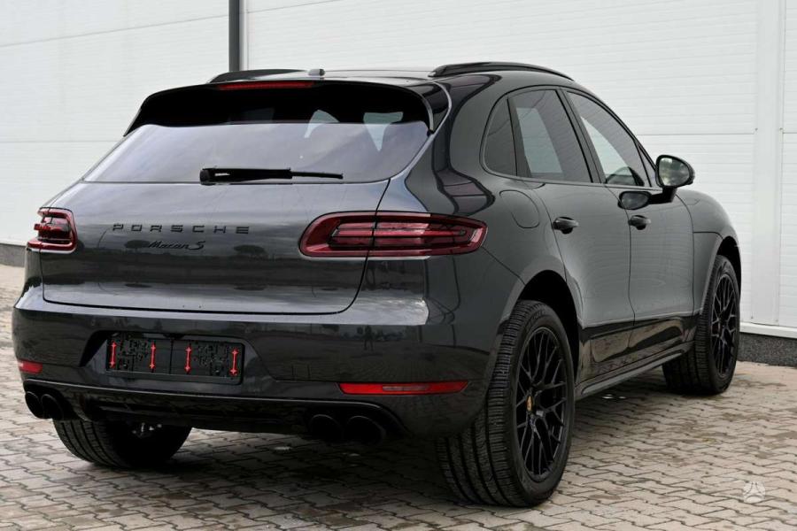 Grey Porsche Macan 2018 in Kretinga, with an engine capacity of 3.00 L and mileage of 71 thousand km for 31999 €, photo 9 on AUTOMOTO.COM.LV