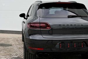 Grey Porsche Macan 2018 in Kretinga, with an engine capacity of 3.00 L and mileage of 71 thousand km for 31999 €, photo 12 on AUTOMOTO.COM.LV