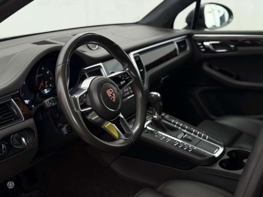Pelēks Porsche Macan 2018 Viļņa, ar dzinēja tilpumu 3.00 L un nobraukumu 98 tūkst. km par 31950 €, foto 9 vietnē AUTOMOTO.COM.LV