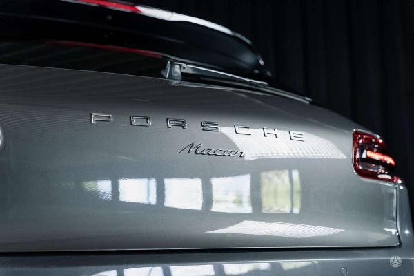 Pelēks Porsche Macan 2018 Viļņa, ar dzinēja tilpumu 1.98 L un nobraukumu 71 tūkst. km par 27500 €, foto 9 vietnē AUTOMOTO.COM.LV