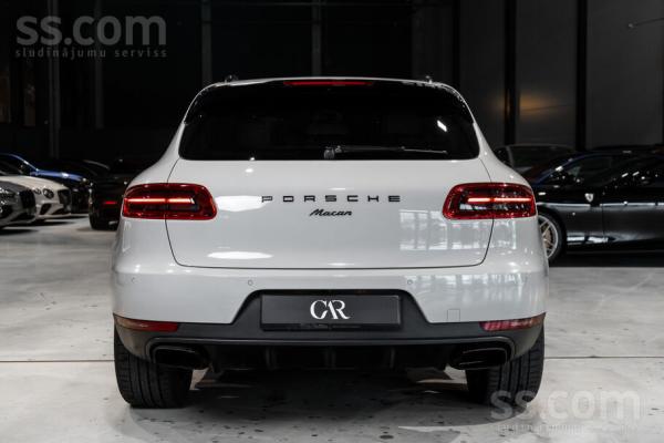 Pelēks Porsche Macan 2018 Rīga, ar dzinēja tilpumu 2.00 L un nobraukumu 142 tūkst. km par 29900 €, foto 5 vietnē AUTOMOTO.COM.LV