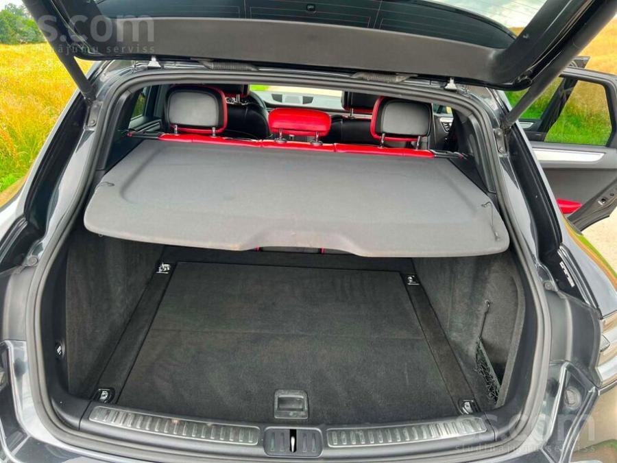 Pelēks Porsche Macan 2018 Rīga, ar dzinēja tilpumu 3.00 L un nobraukumu 148 tūkst. km par 32000 €, foto 7 vietnē AUTOMOTO.COM.LV