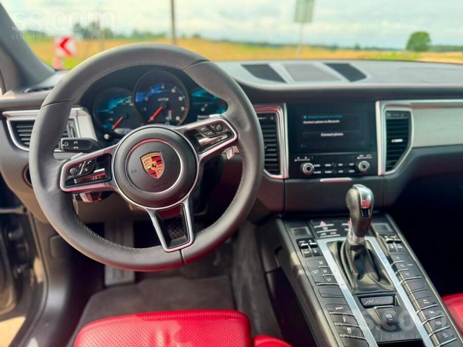 Pelēks Porsche Macan 2018 Rīga, ar dzinēja tilpumu 3.00 L un nobraukumu 148 tūkst. km par 32000 €, foto 12 vietnē AUTOMOTO.COM.LV