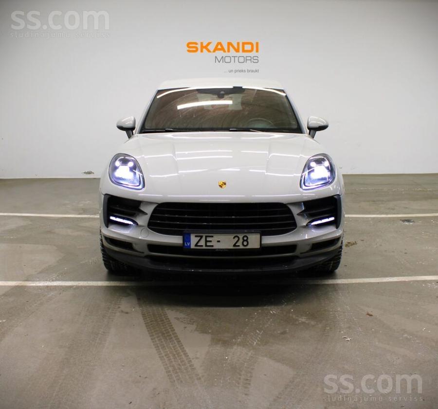 Grey Porsche Macan 2019 in Riga, with an engine capacity of 2.00 L and mileage of 87 thousand km for 44990 €, photo 2 on AUTOMOTO.COM.LV