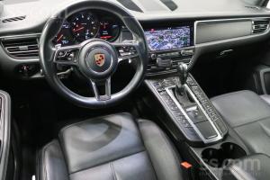 Grey Porsche Macan 2019 in Riga, with an engine capacity of 2.00 L and mileage of 87 thousand km for 44990 €, photo 12 on AUTOMOTO.COM.LV
