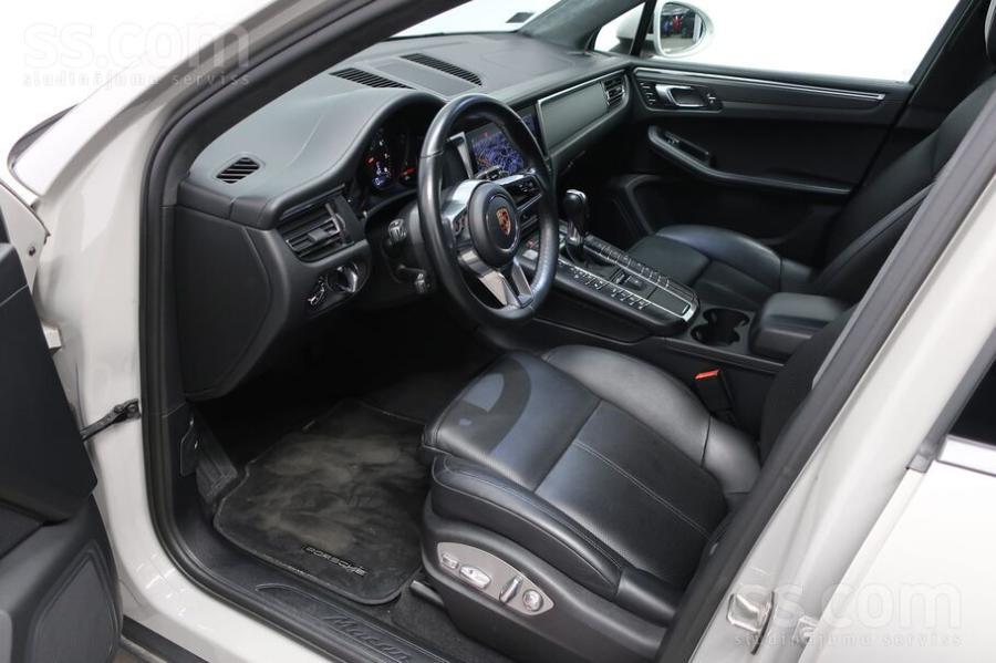 Grey Porsche Macan 2019 in Riga, with an engine capacity of 2.00 L and mileage of 87 thousand km for 44990 €, photo 26 on AUTOMOTO.COM.LV
