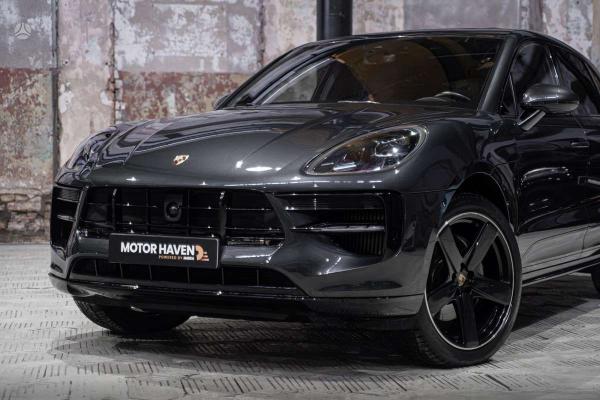 Grey Porsche Macan 2019 in Kaunas, with an engine capacity of 3.00 L and mileage of 106 thousand km for 45000 €, photo 2 on AUTOMOTO.COM.LV