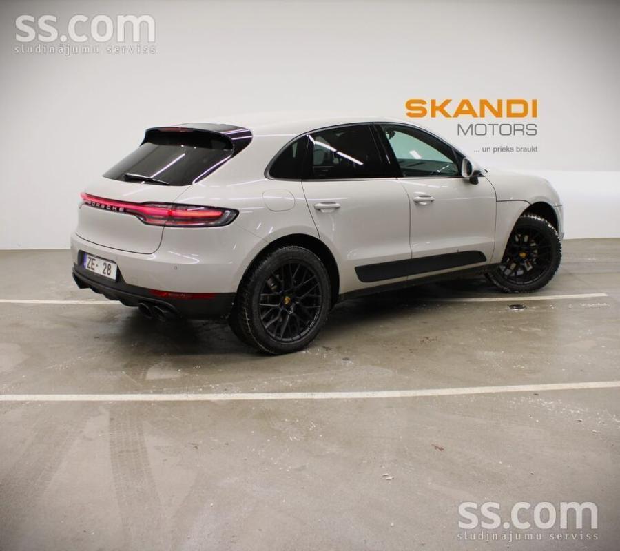Grey Porsche Macan 2019 in Riga, with an engine capacity of 2.00 L and mileage of 87 thousand km for 42290 €, photo 5 on AUTOMOTO.COM.LV