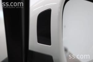 Grey Porsche Macan 2019 in Riga, with an engine capacity of 2.00 L and mileage of 87 thousand km for 42290 €, photo 11 on AUTOMOTO.COM.LV